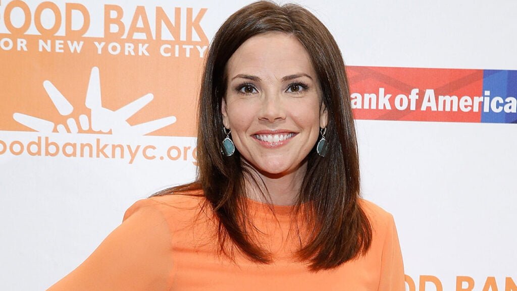 Erica Hill, CNN, Age, Wiki, Nationality, Family, Parents, & Husband