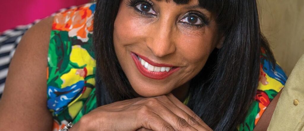 Vicki Yates Bio, Age, WTVF, Ethnicity, Nationality, Daughter, Twin, Married